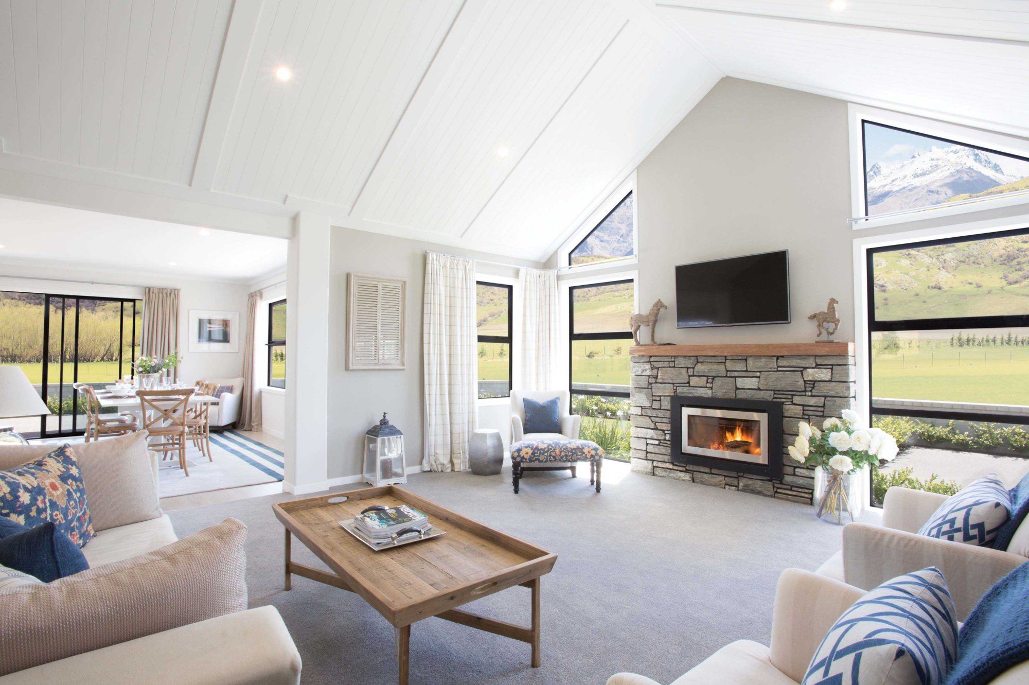 Living area - Platinum Homes